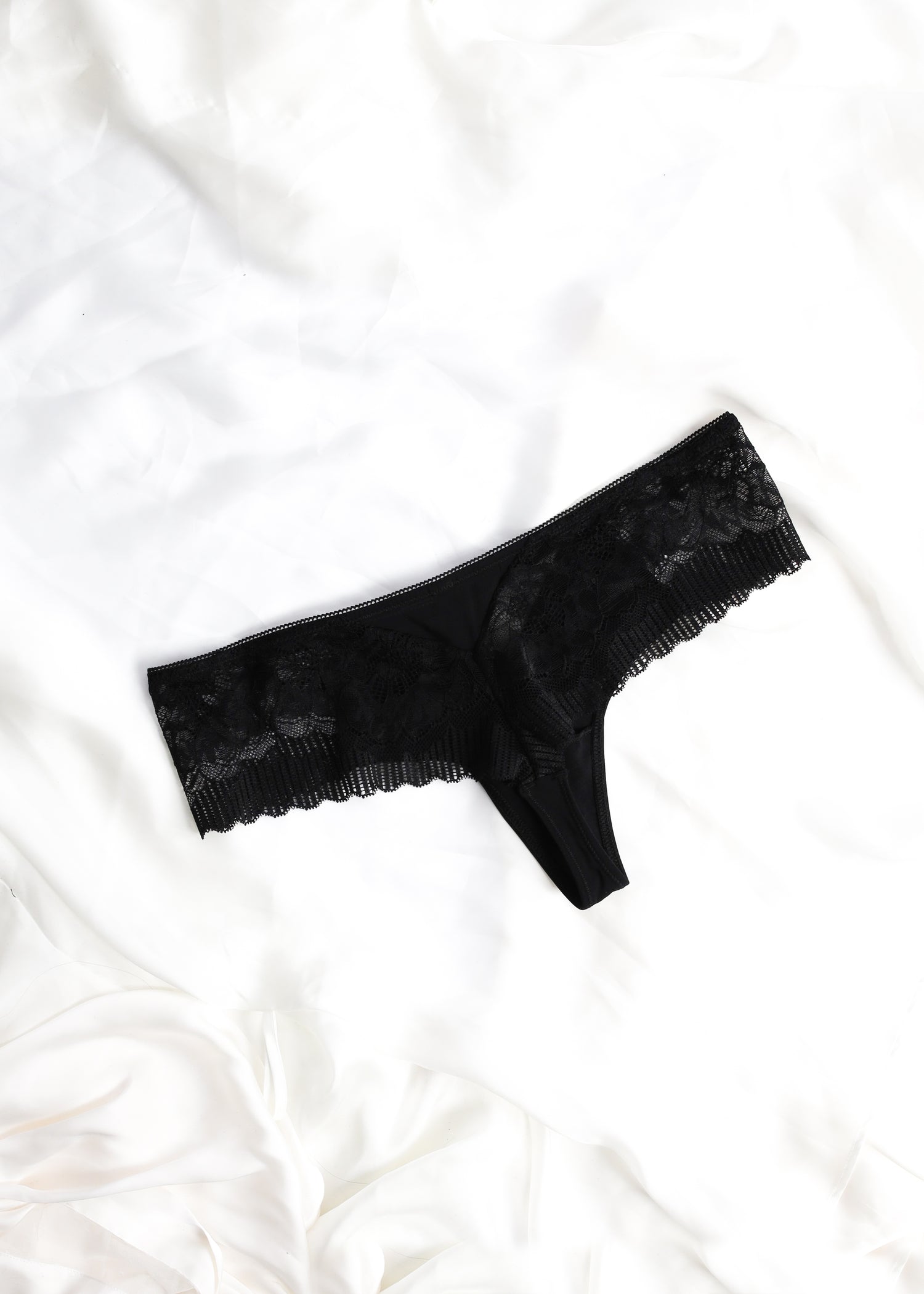 MARIAH HIPSTER STRING – Burkowski